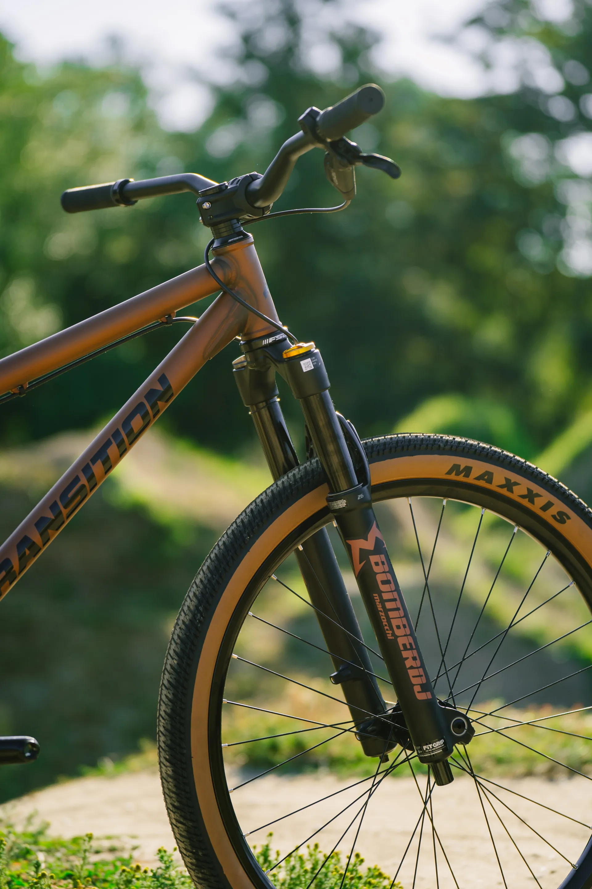 2022 Transition PBJ Steel Mounatain Bike in Transparent Copper